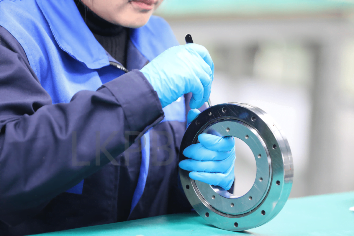 The Ultimate Guide To Roller Bearings: Types, Uses, And Maintenance ...